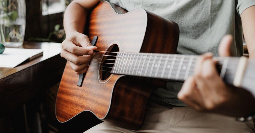 What Acoustic Guitar Is Best For Country Music？ - The Learner Blog